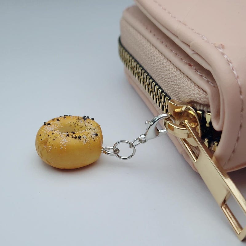 Bagel Keychain - Etsy