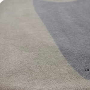 Modern Abstract Irregular Odd Shape Handmade Woolen Designer Tufted ...