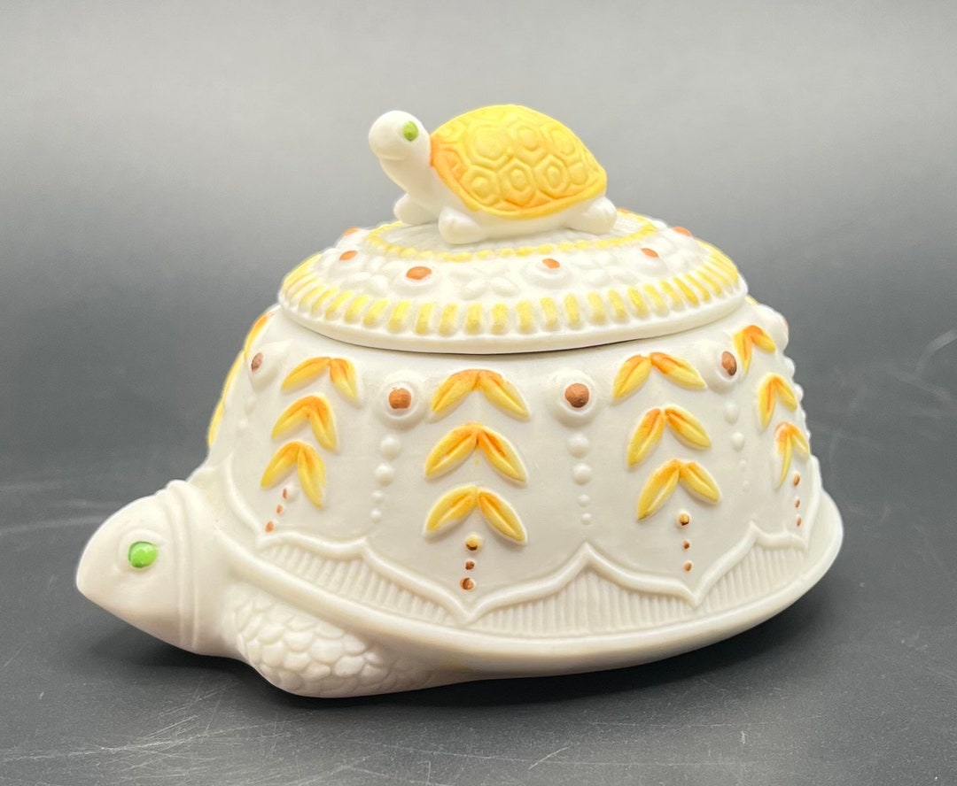 Vtg LEFTON Turtle Mom and Baby Trinket Box. Hand Painted. Numbered 658 ...
