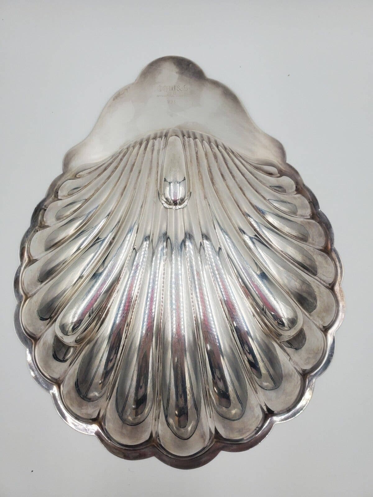 VTG EG Webster & Son Lion Heraldic Coat of Arms Scalloped Clam Silver ...