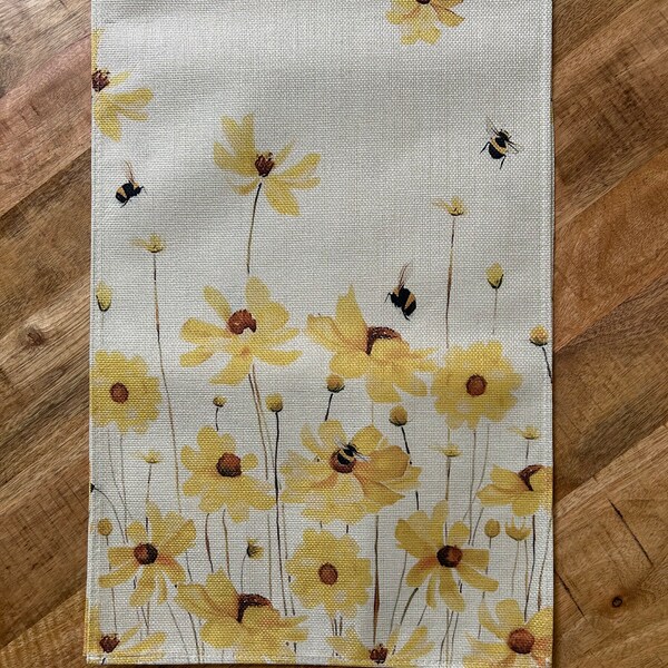Bee Table Runner - Etsy