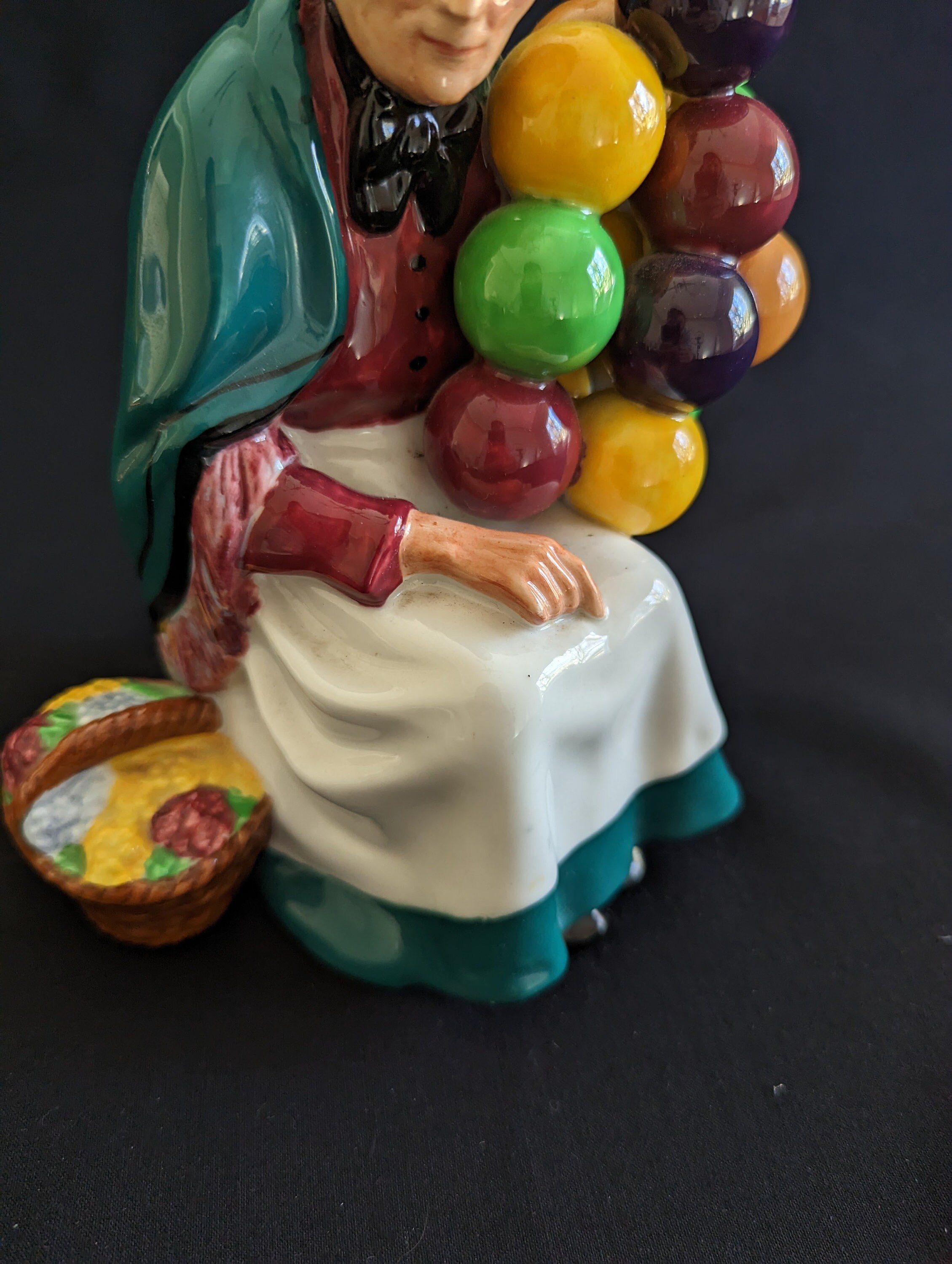 Royal Doulton the Old Balloon Seller Lady Figurine, Vintage Lady With ...