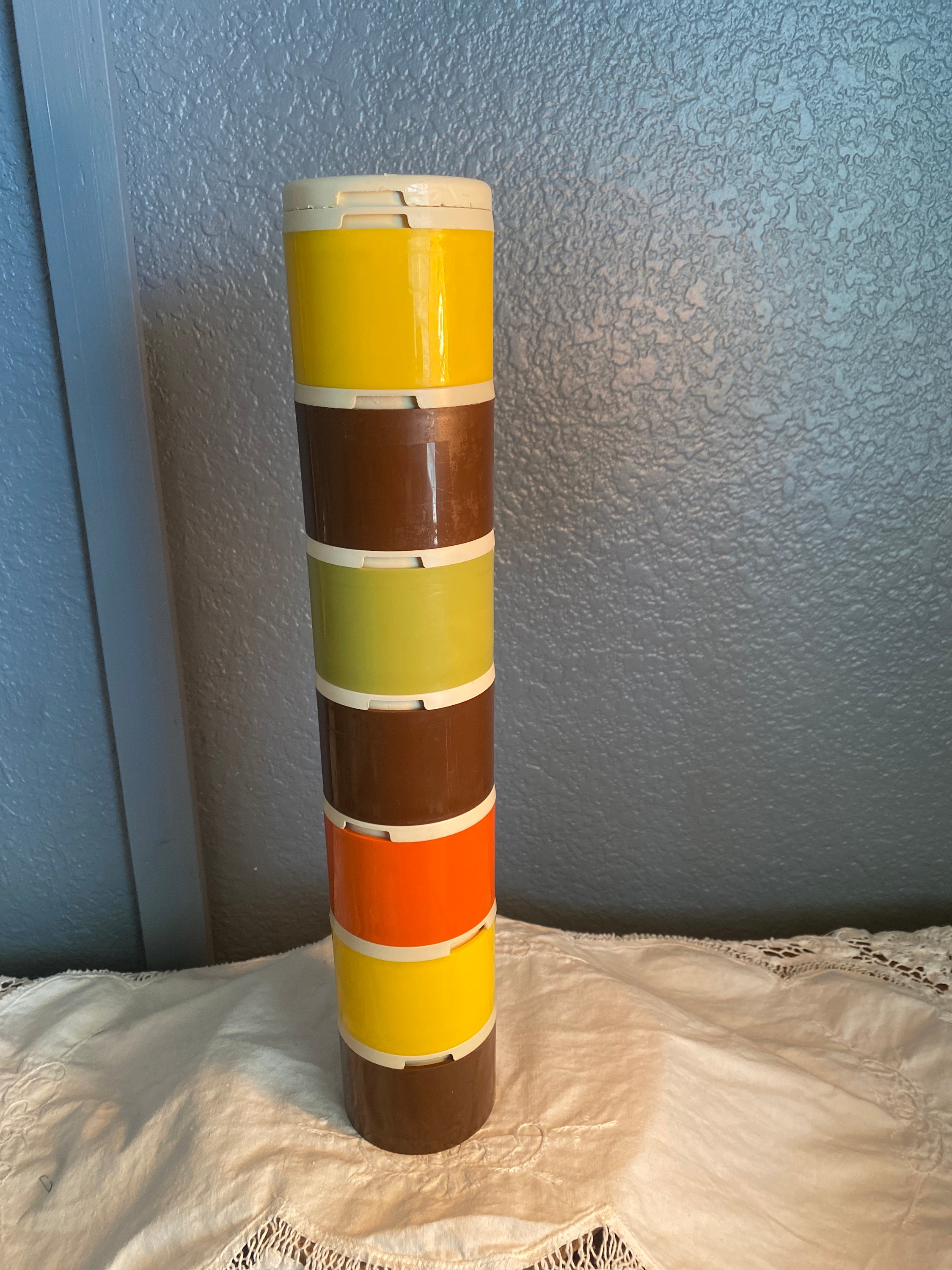 Retro Tupperware Stackable Shaker Containers Set of 7 - Etsy
