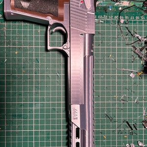 Resident Evil Lightning Hawk - Etsy