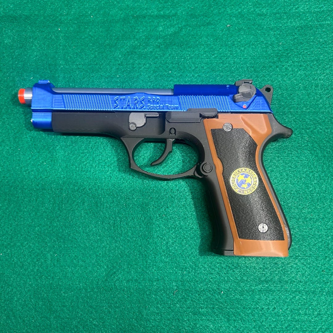 Samurai Edge Resident Evil Chris Version 1:1 Prop With Working Features ...