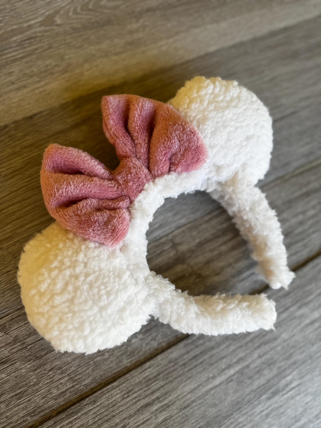 Marie Mouse Ears: Sherpa Aristocats Minnie Ears, Pink Minky Bow - Etsy