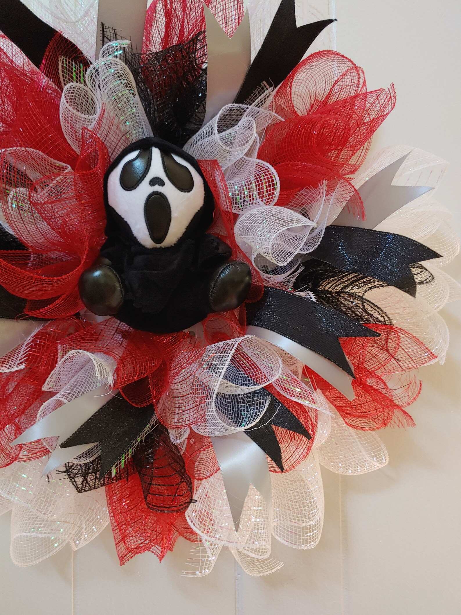 Scream for Halloween Wreath With Lights - Etsy