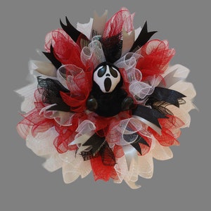 Scream for Halloween Wreath With Lights - Etsy