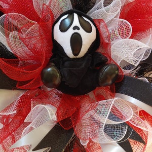Scream for Halloween Wreath With Lights - Etsy