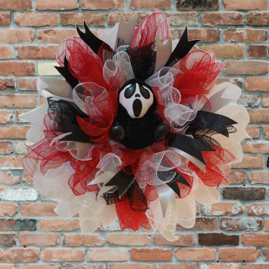 Scream for Halloween Wreath With Lights - Etsy