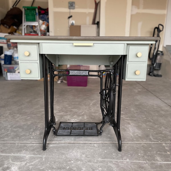 Antique Sewing Machine Table - Etsy