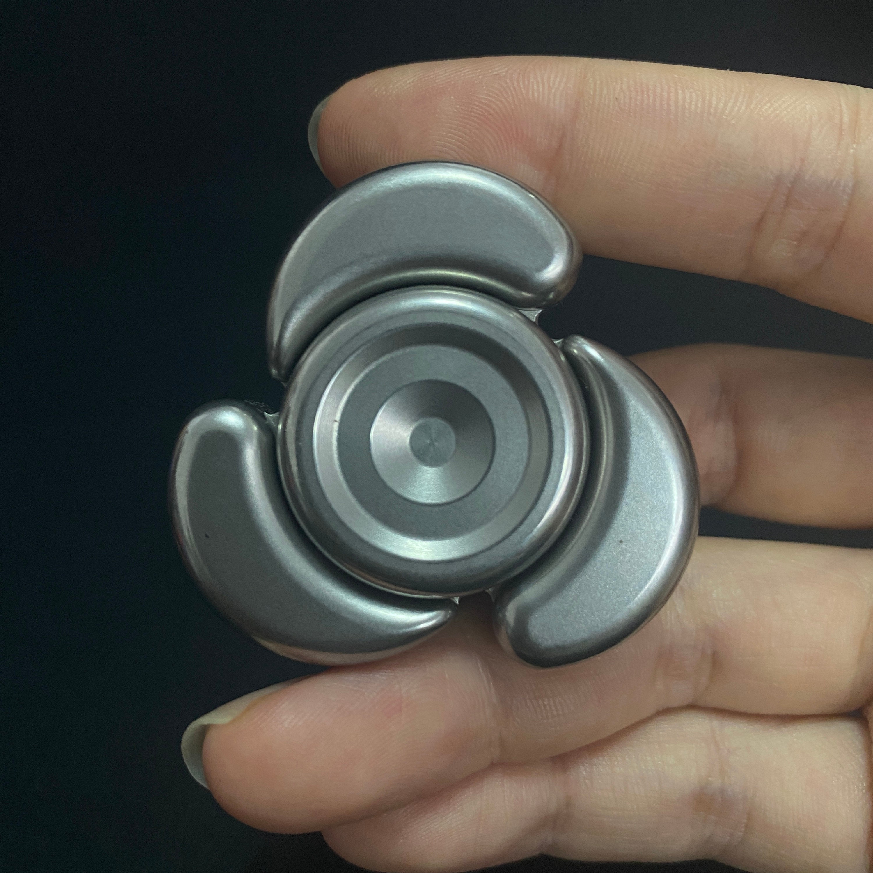 Fidget Spinner Magnet Fidget Magic Play Fingertip Gyro - Etsy