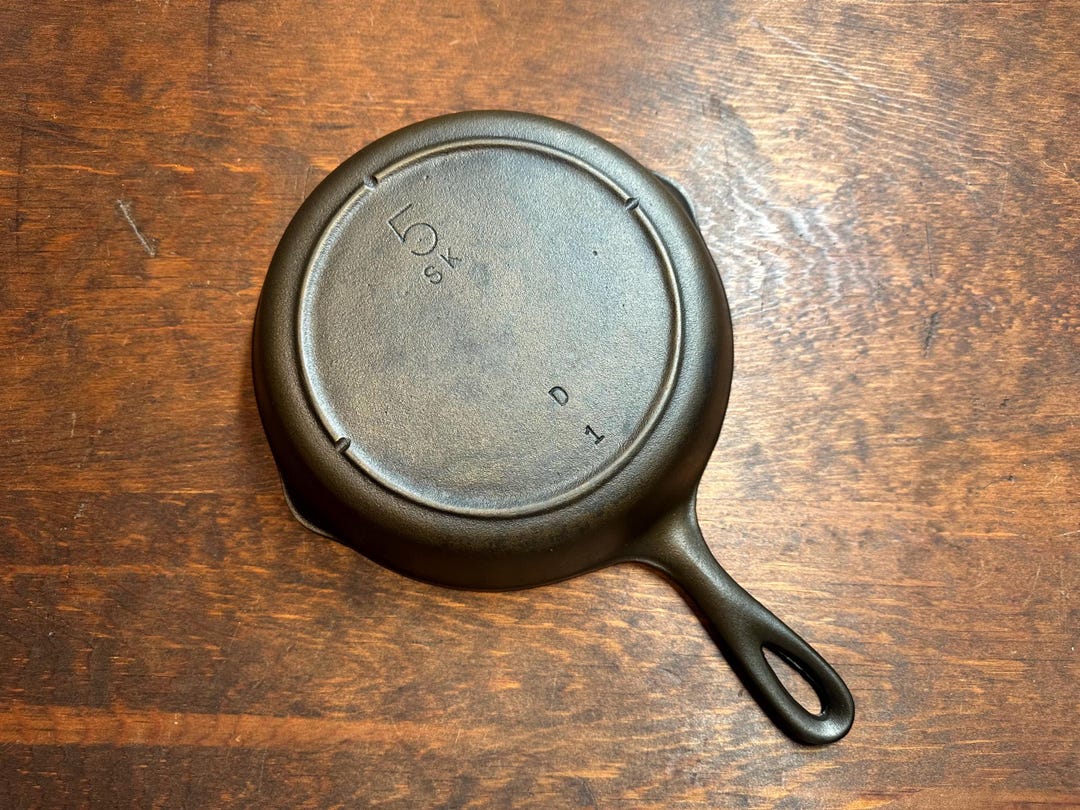 Vintage/antique Lodge Three Notch #5 Unmarked Cast Iron Skillet W/ Heat ...