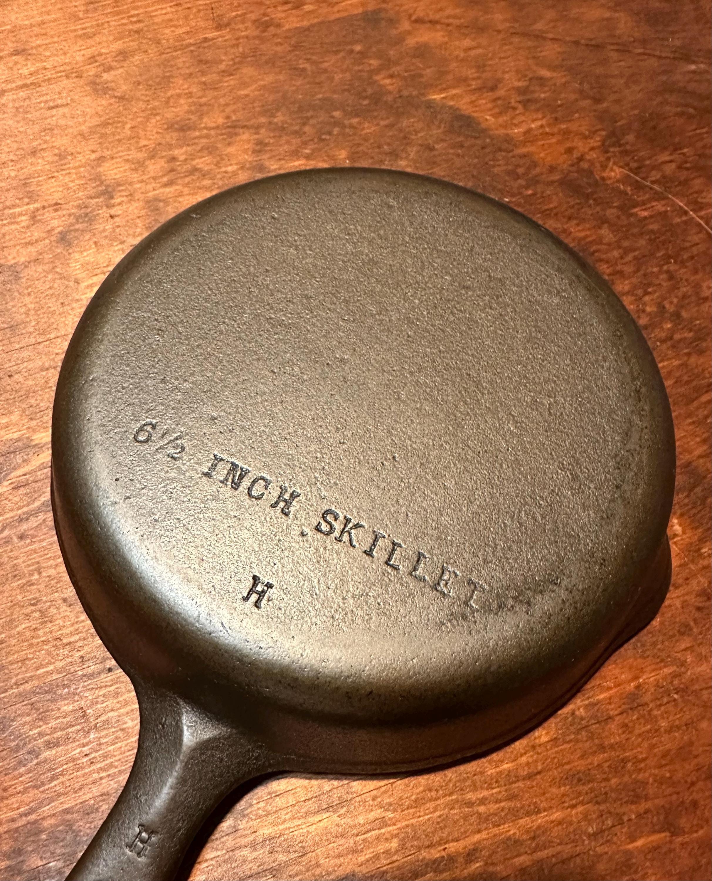 Unmarked Wagner 3 Smooth-bottom Cast Iron Skillet (sits Flat, Excellent ...