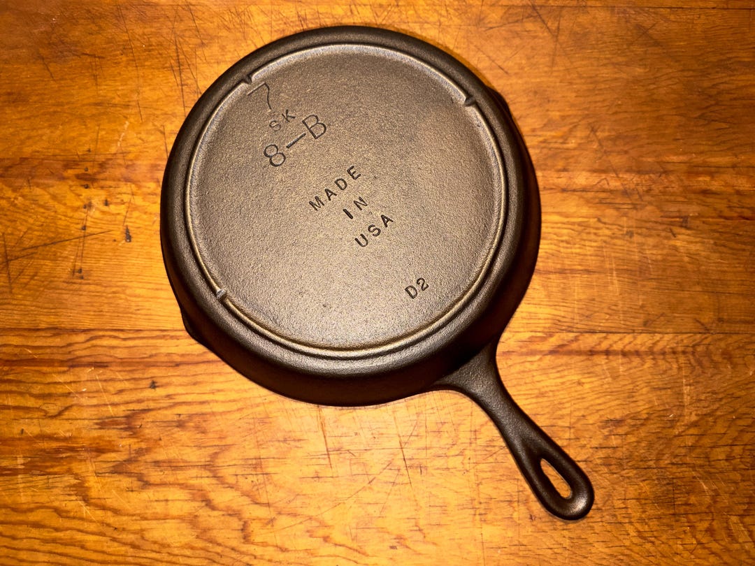 Triple / Three Notch Lodge 7 'SK' Cast Iron Skillet (excellent ...