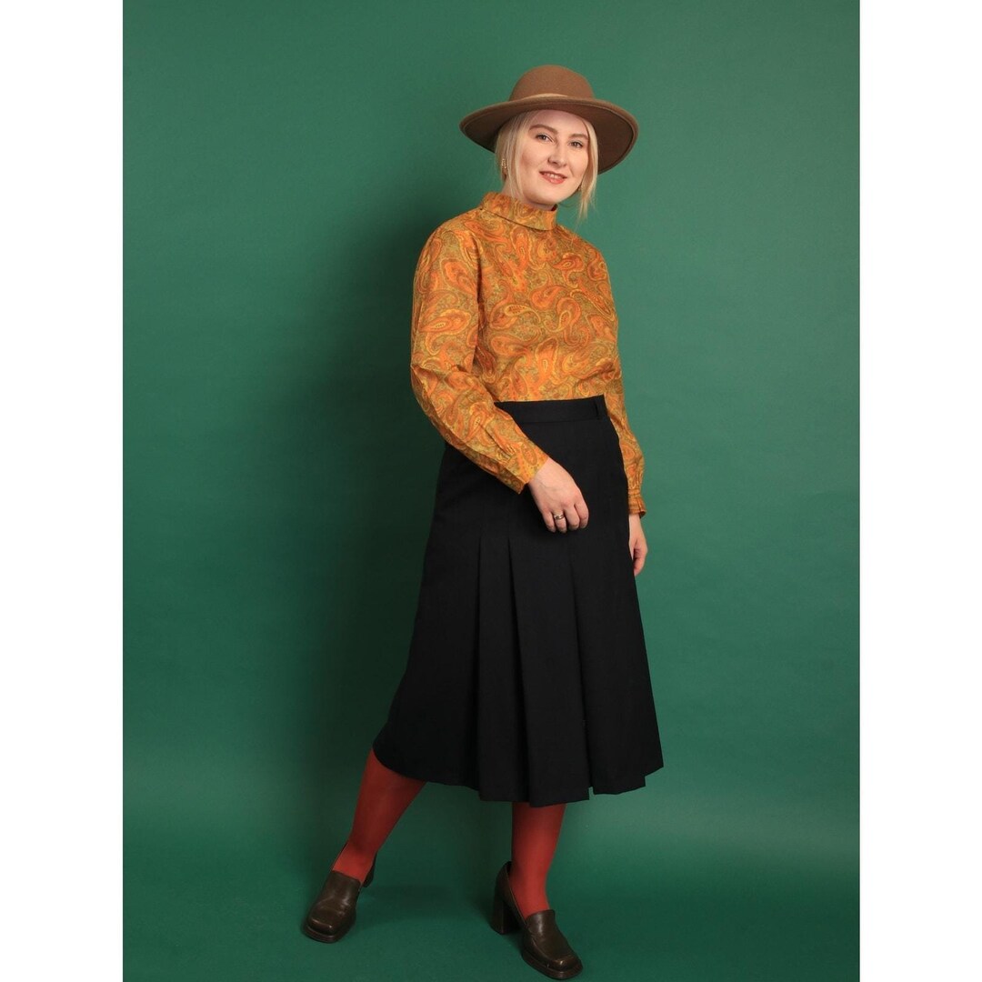80s Pure New Wool A-line Knife Pleat Midi Skirt M/L in Dark Navy Blue ...