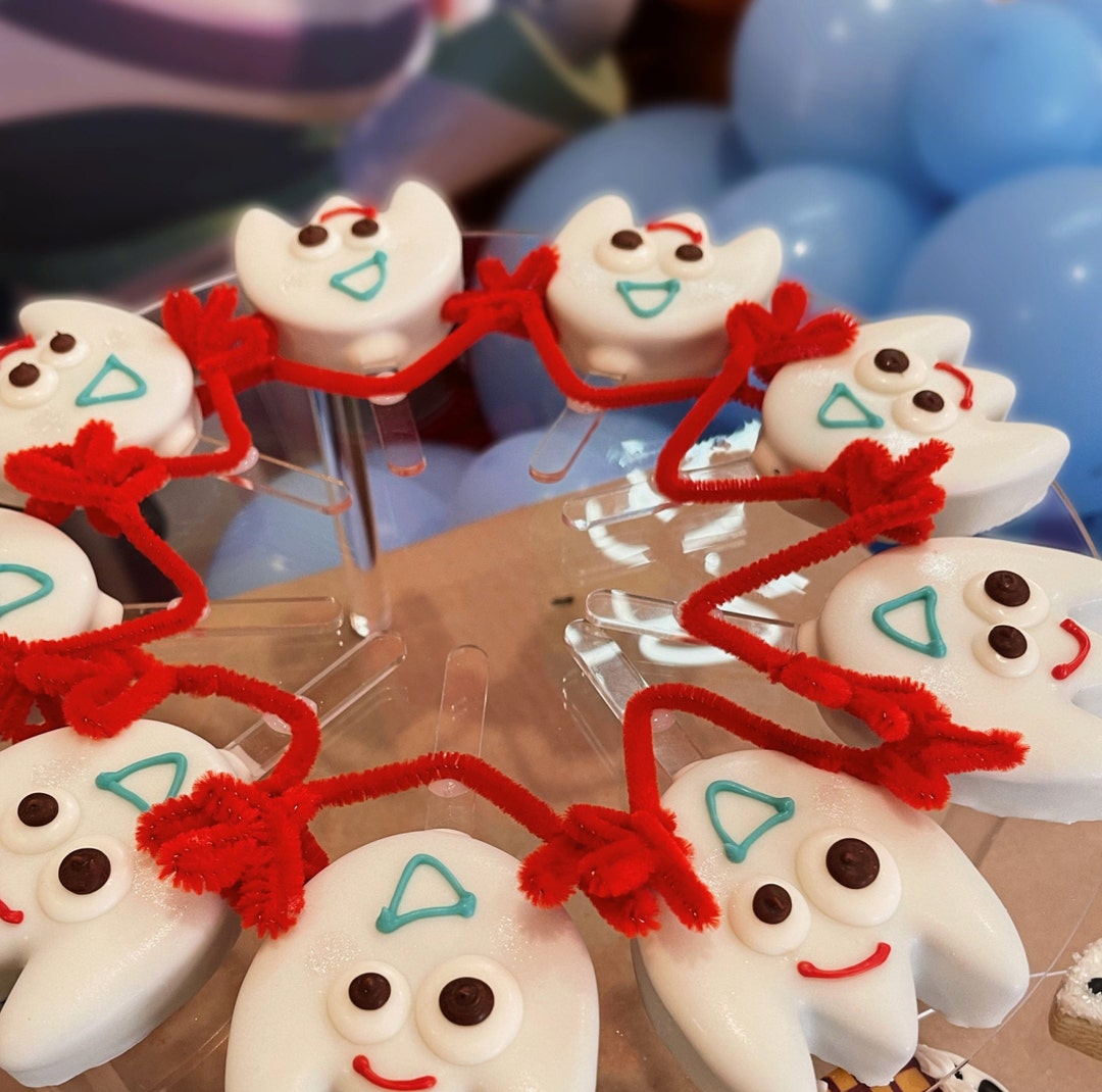 Forky Cakesicles - Etsy