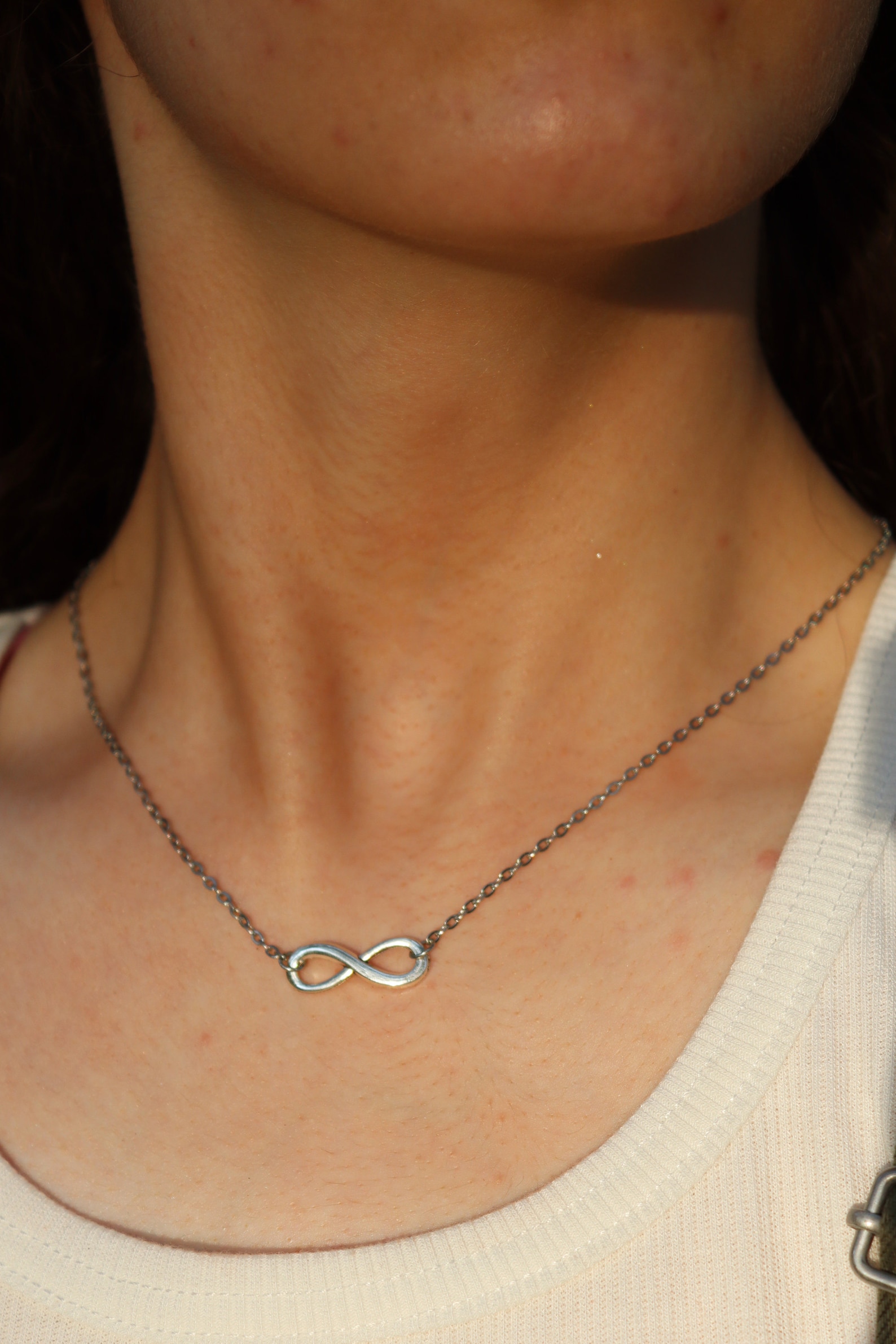 Belly Conklin's Infinity Necklace From 'the Summer I Turned Pretty ...