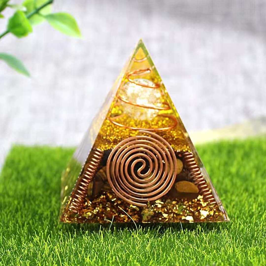 Pyramid Healing Crystals Third Eye Meditation Orgonite With Copper ...
