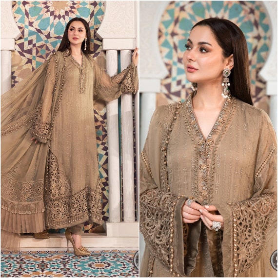 Pakistani Dresses 2022 Winter Collection