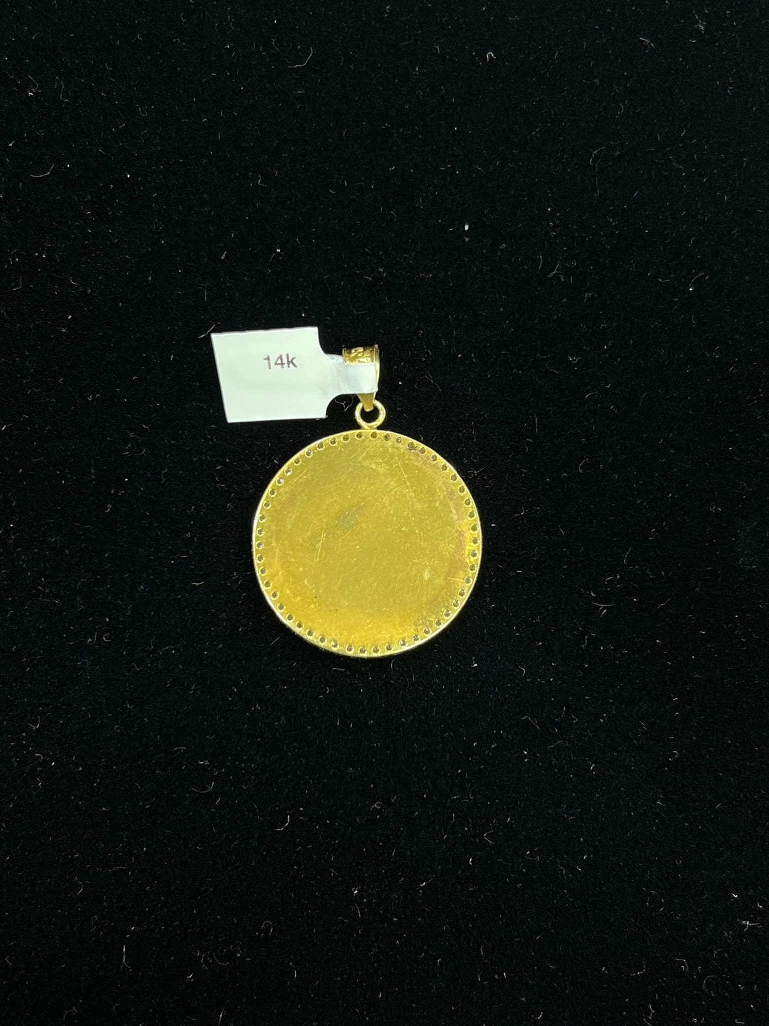 14k Yellow Gold Round Shaped With Diamond Infinity Sing in the Center ...