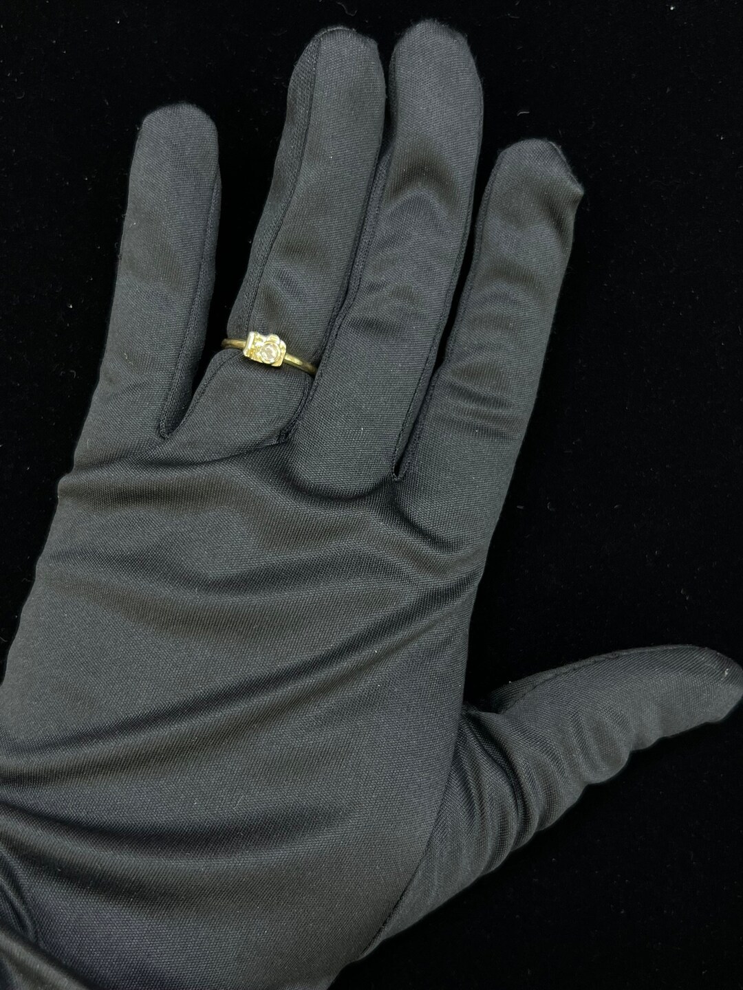 14k Yellow Gold Stackable Camera Icon Band for Ladies, Minimalist ...