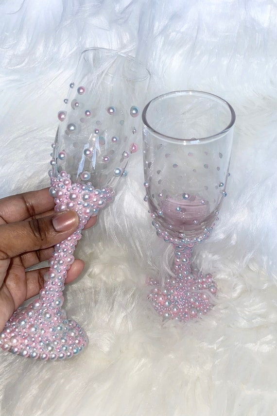 Champagne flutes with diamonds store