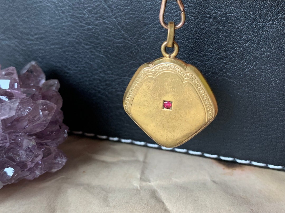 Antique Gold Ruby Locket Engraved Locket Ornate Locket Rare - Etsy