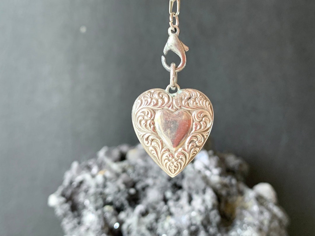 Antique Engraved Heart Pendant Victorian Puffy Tiny Heart - Etsy