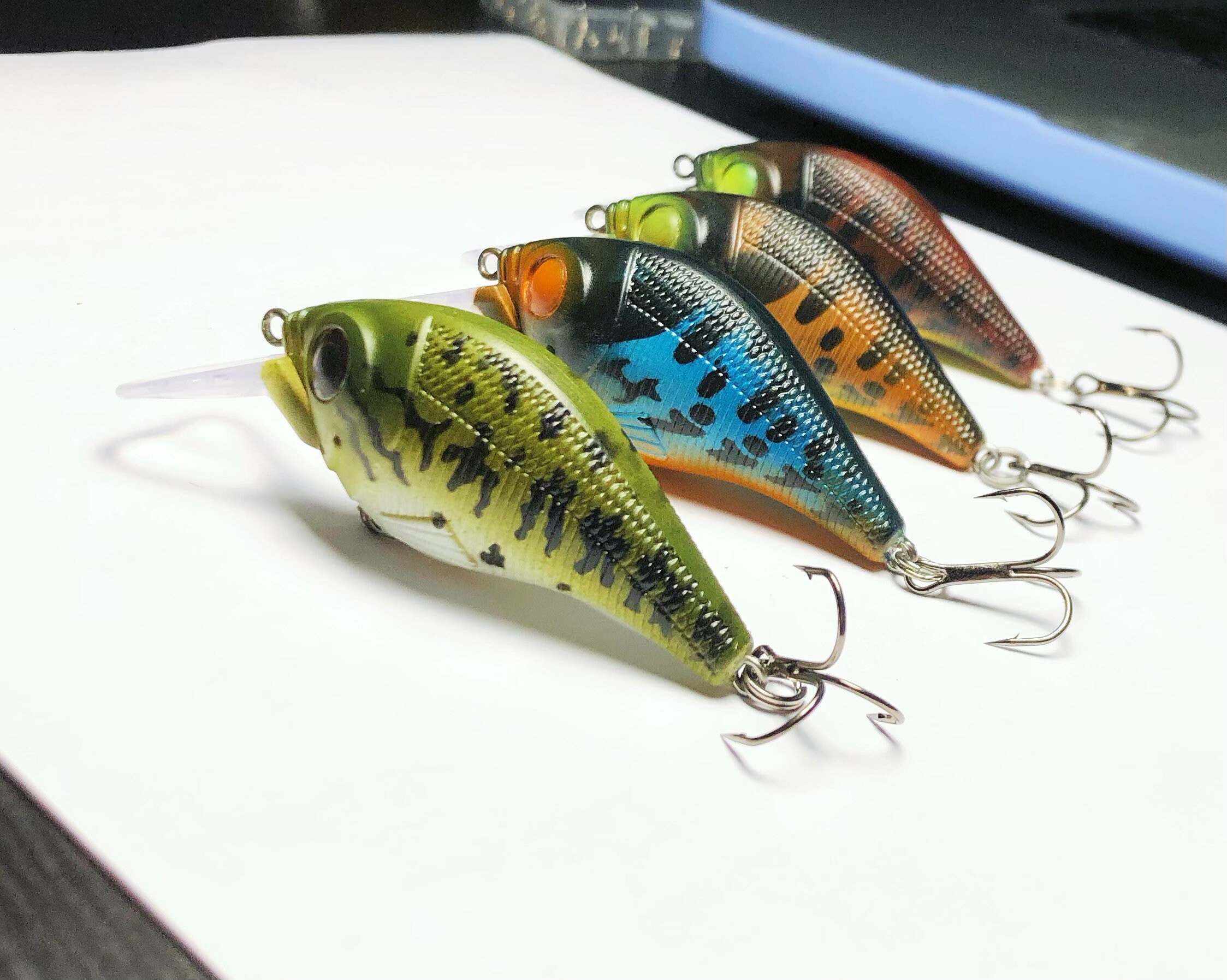 Custom Painted Crankbait Bass Fishing Lures, Craw and Smallmouth Bass ...