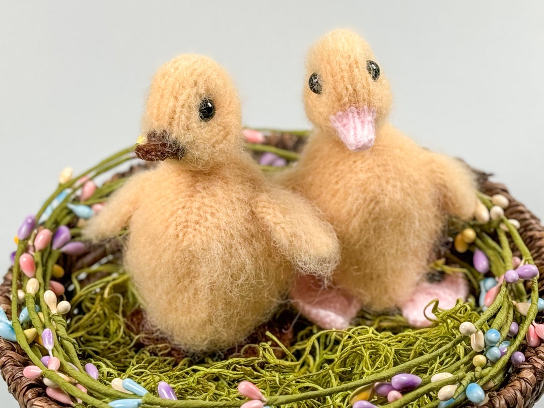 Knitted Realistic Duckling, 4 Inches, Easter Decor, Lucky Duckling ...