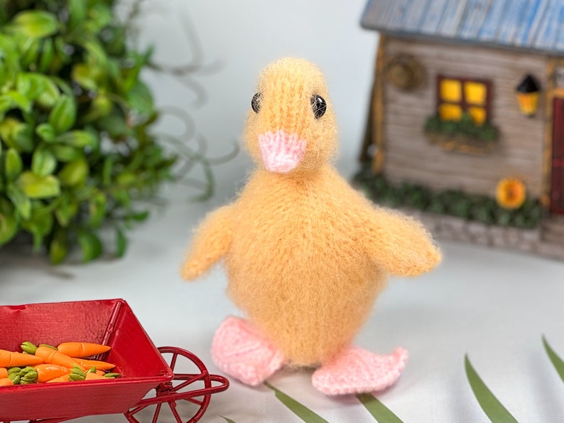 Knitted Realistic Duckling, 4 Inches, Easter Decor, Lucky Duckling ...