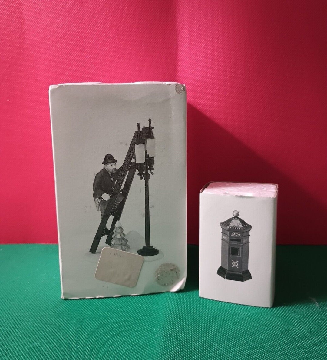 Dept 56 Heritage Village Black Lamplighter Set 5577-8 & English Post ...