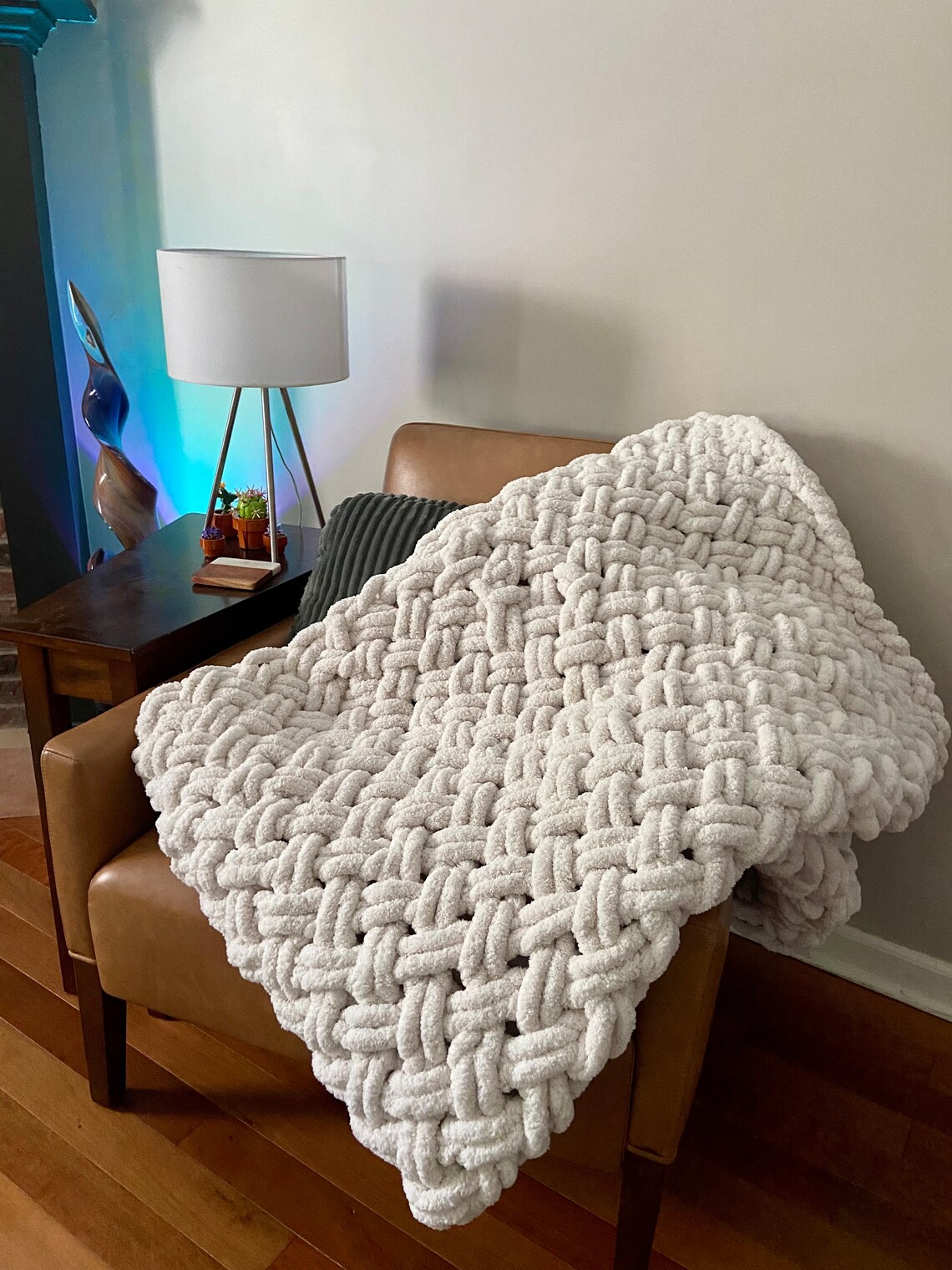 Cozy Criss Cross Stitch Chunky Knit Throw: Textured Basket Weave ...