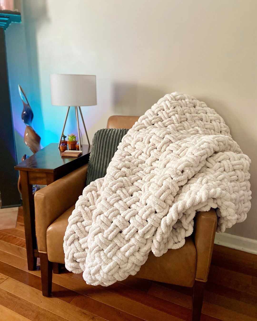 Cozy Criss Cross Stitch Chunky Knit Throw: Textured Basket Weave ...