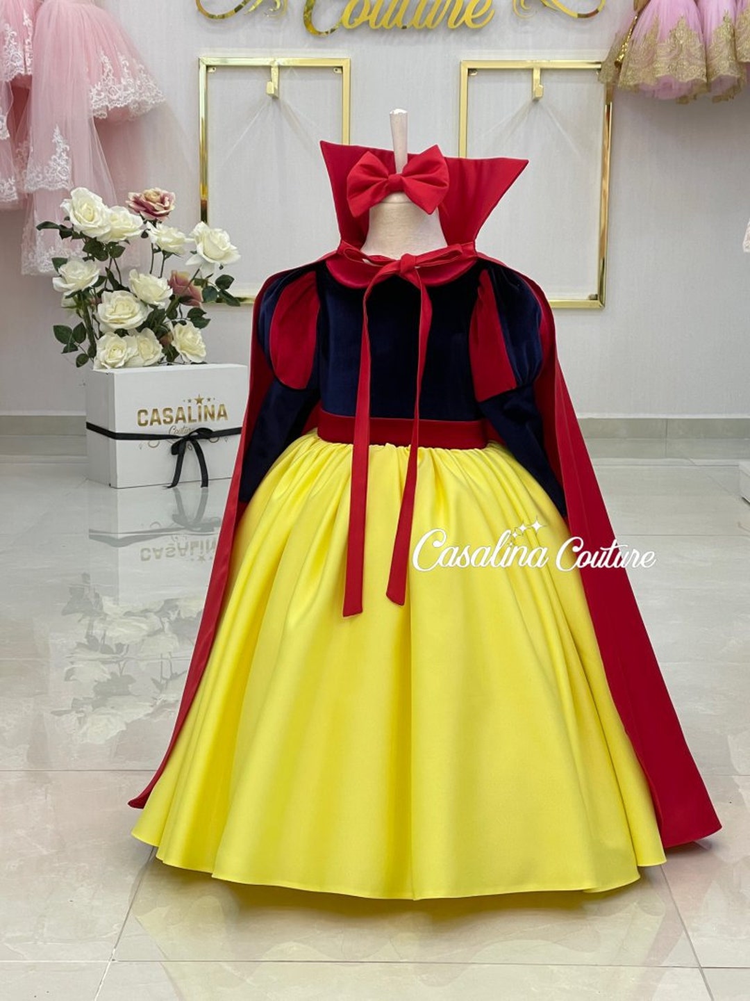 Princess Snow White. Snow White Dress, Snow White Dress Outfit ...