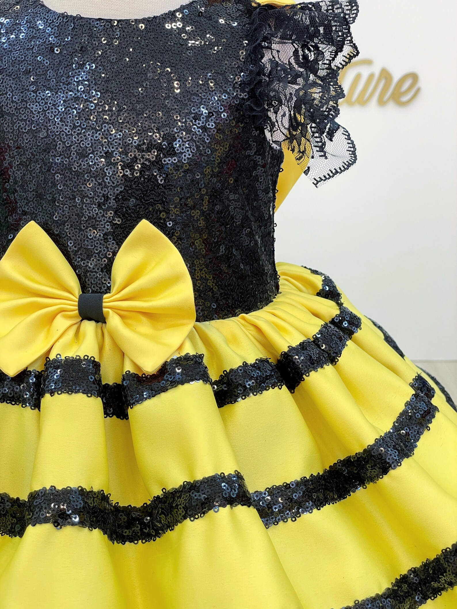 Bee Dress. Baby Girl Dress for Bee Birthday. Bee Costume. - Etsy