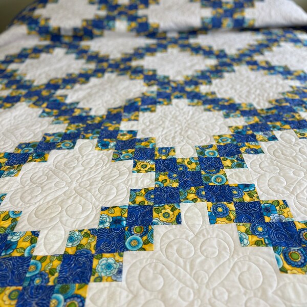 Irish Chain Quilt - Etsy