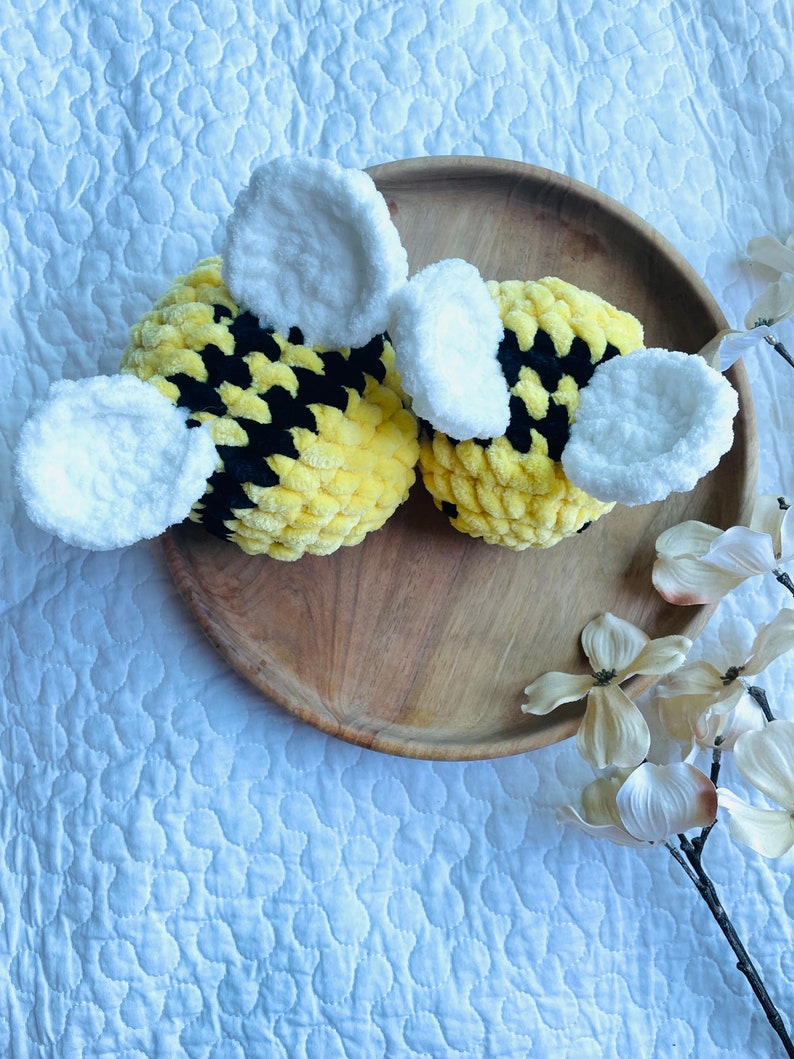 Crochet Bee Tik Tok Bee Made to Order Nursery Decoration - Etsy