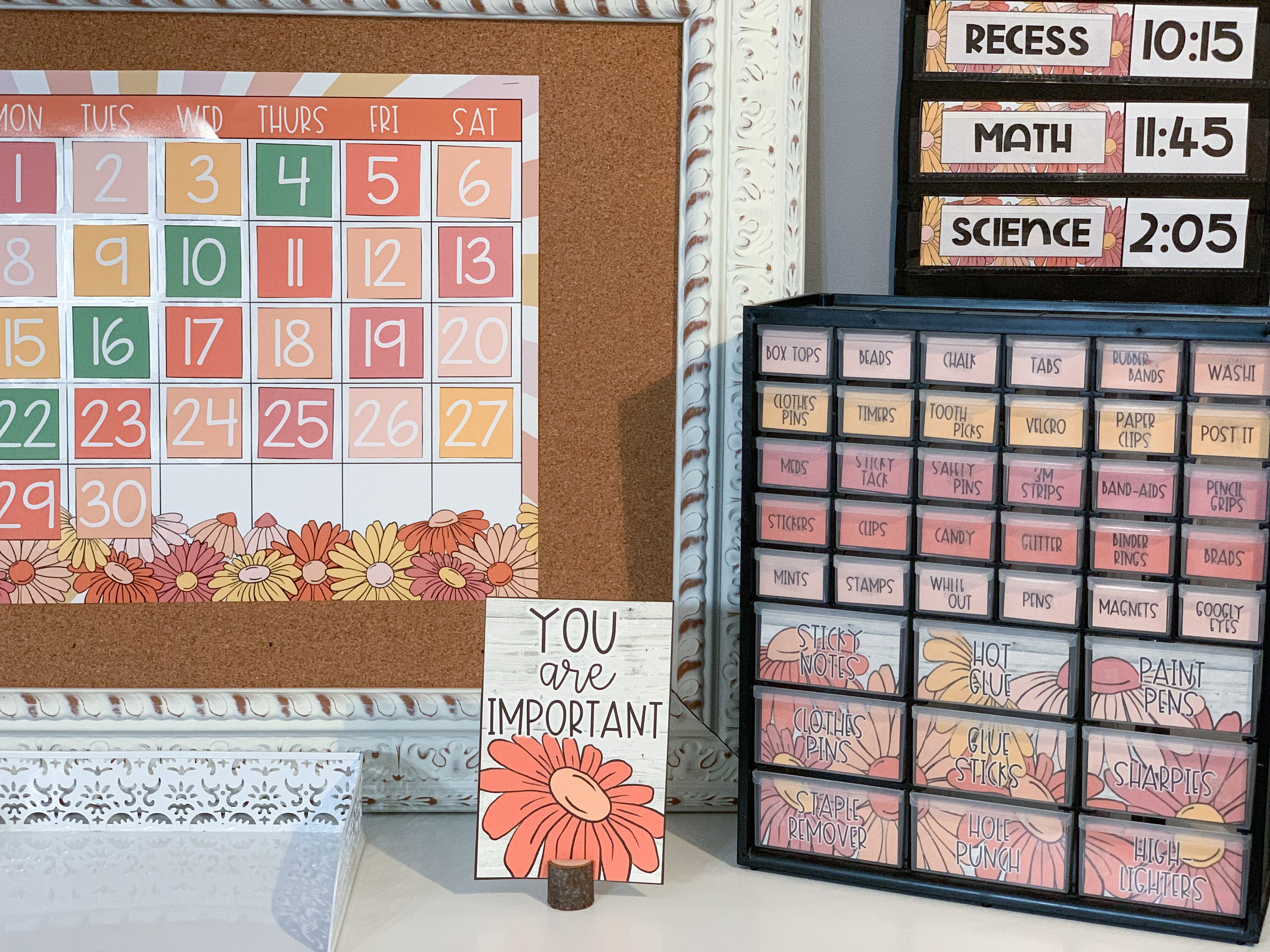 Retro Daisy Classroom Decor Bundle - Etsy