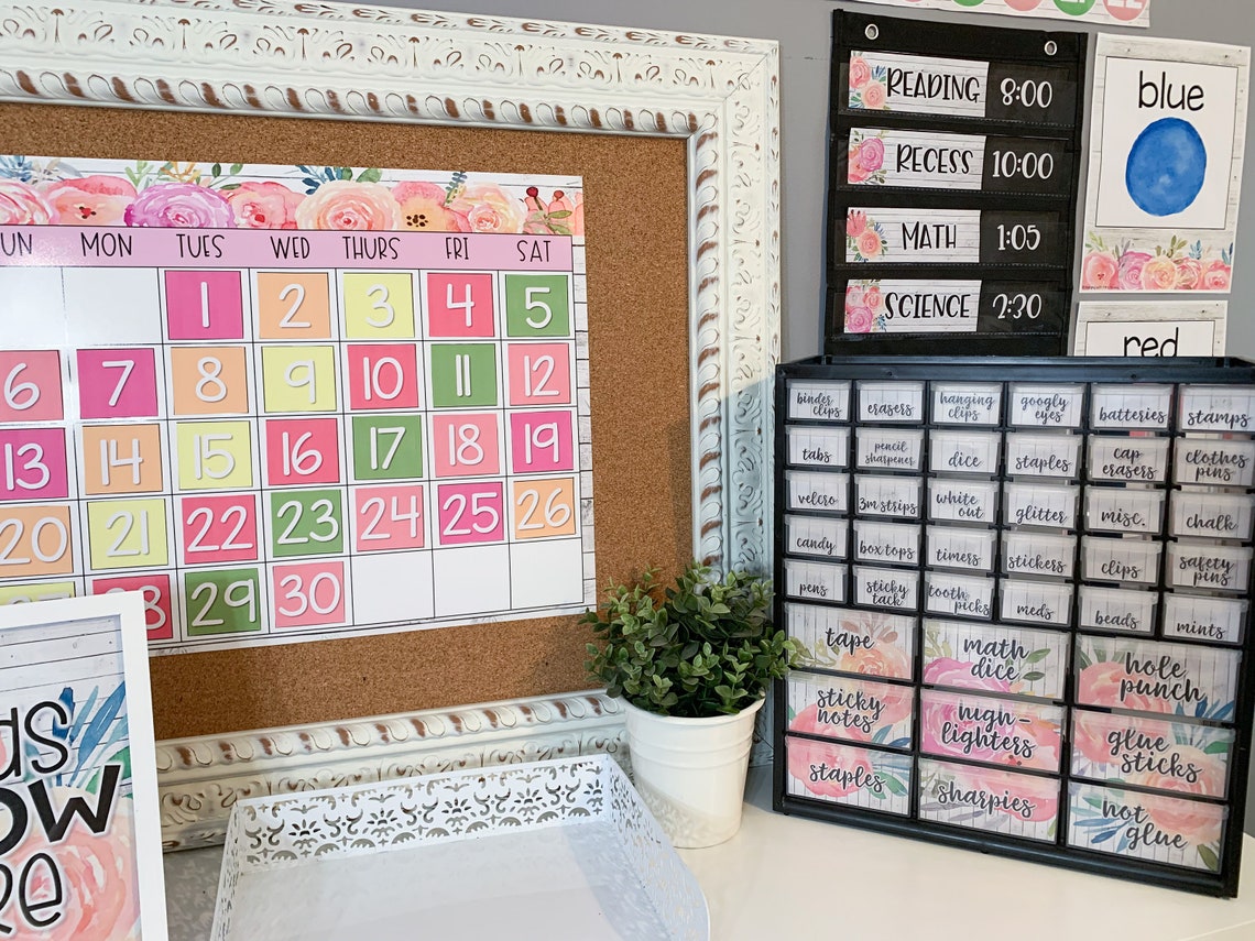 Floral and Shiplap Classroom Decor Bundle - Etsy