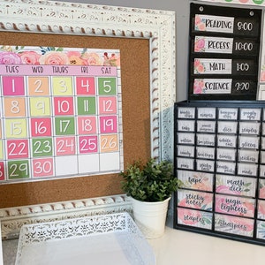 Floral and Shiplap Classroom Decor Bundle - Etsy