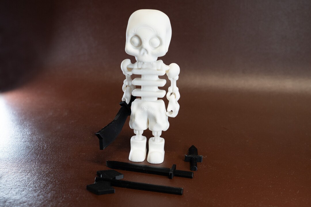 Desk Guardians: Flexible Skeleton With Swappable Scimitar, Dagger ...