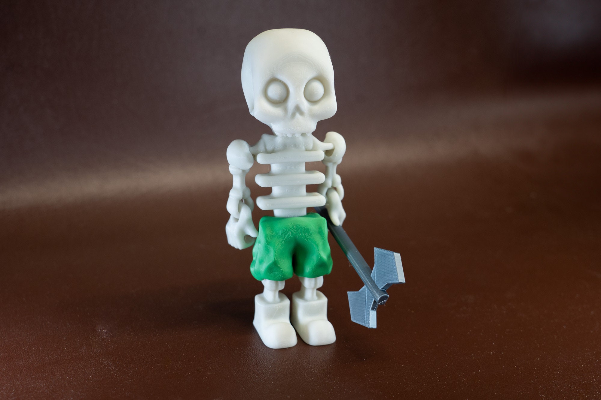 Desk Guardians: 2 Color Skeleton With Swappable Scimitar, Dagger, Sword ...