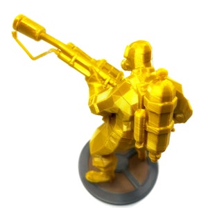 Team Fortress 2 Pyro Figurine 3D Printed Low Poly TF2 Pyro Desktop ...
