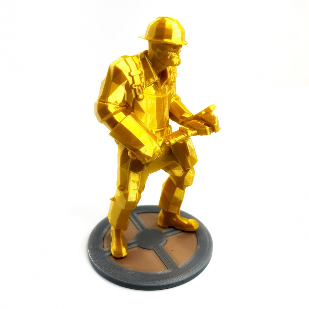 Team Fortress 2 Engineer Figurine 3D Printed Low Poly TF2 Engineer Desktop Model Choose Any ...