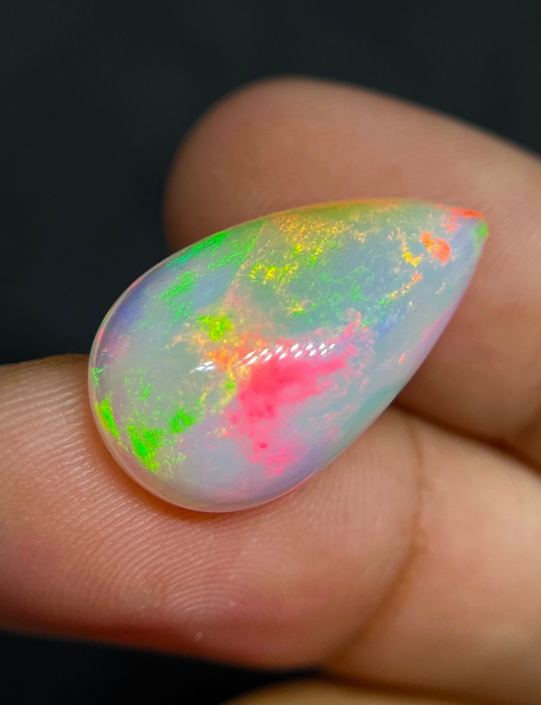 Buy 10.3 Cts Galaxy Chaff Fire Pattern Bright Color Ethiopian Welo Opal ...