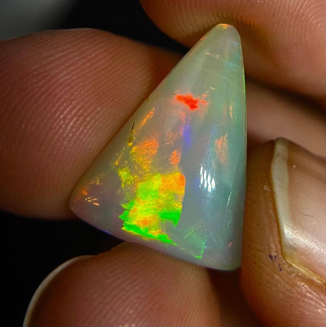 Buy 5.8 Cts Puzzle Pattern Ethiopian Welo Opal With Super Quality ...