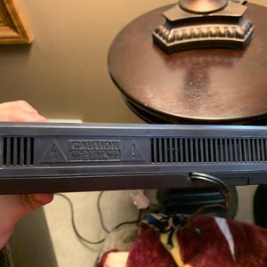 DSI - Wood-grain AM/FM Alarm Clock, Model No. 65995 (radio, Works ...