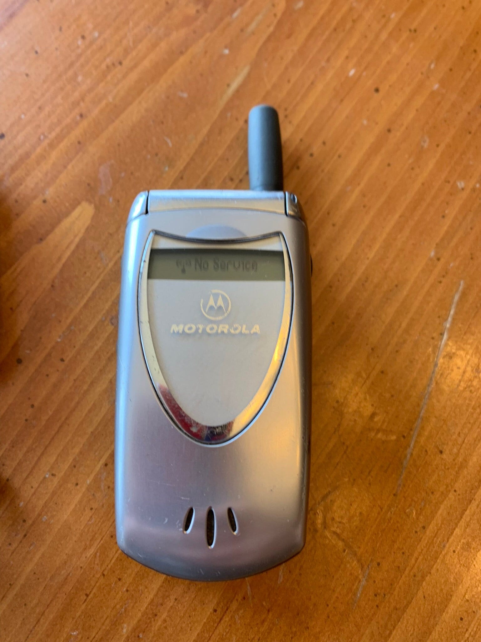 Motorola V90